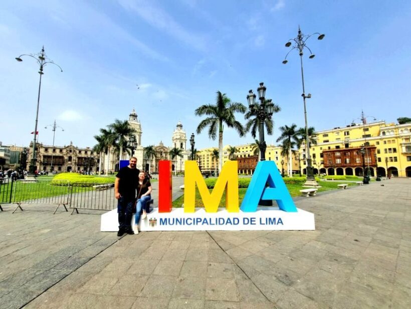 Lima: City Highlights Walking Tour & Catacombs - Key Points