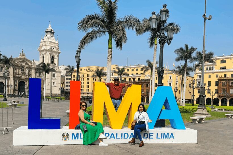 Lima: City Walking Tour & Catacombs & Magic Water Fountains - Key Points