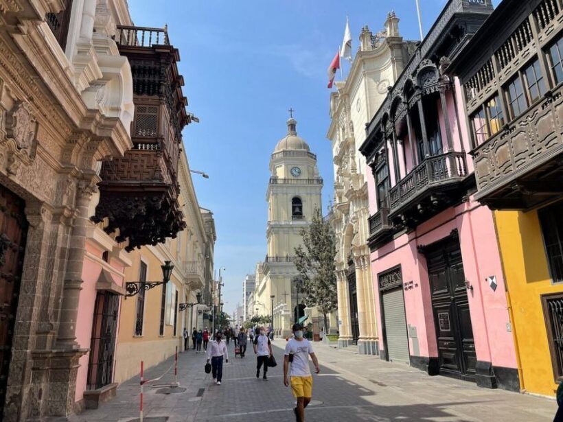 Lima Private Walking Tour - Key Points