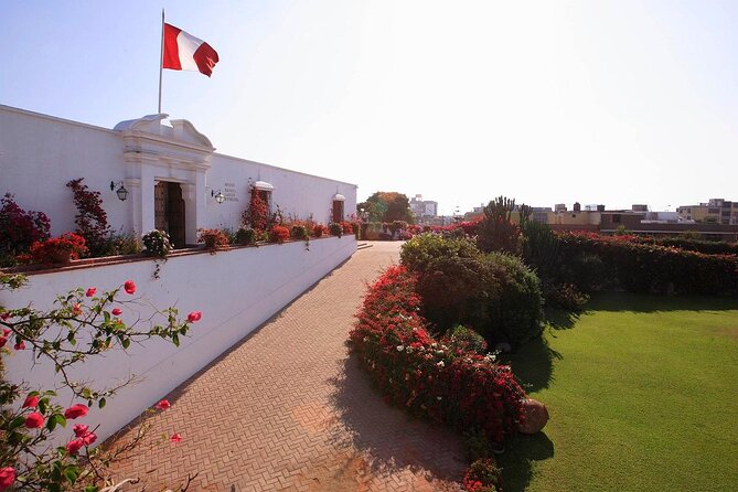 Lima's Vibrant Heritage & Larco Museum of Cultures Half Day Tour - Key Points