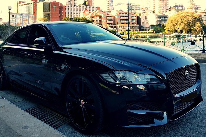 Limoroo, Airport Transfers and Luxe Door to Door Service. - Introduction