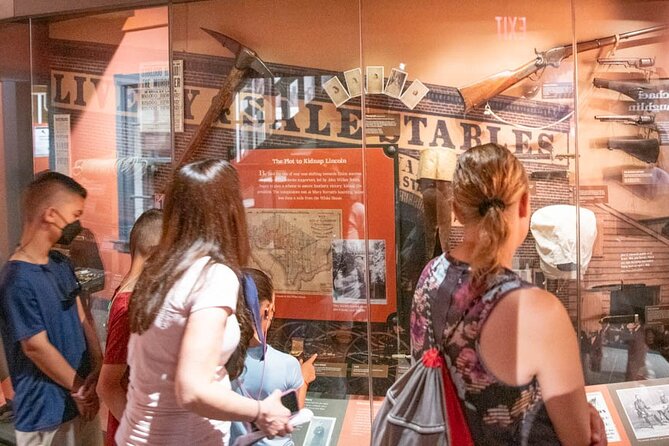 Lincoln Assassination Tour With Fords Theatre and Petersen House - Key Highlights