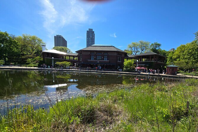 Lincoln Park Nature Museum and Zoo Public Walking Tour - FAQ