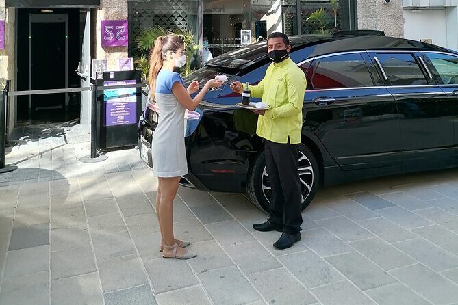 Lincoln Strecth Limousine with Wi Fi on board - Booking and Confirmation Process
