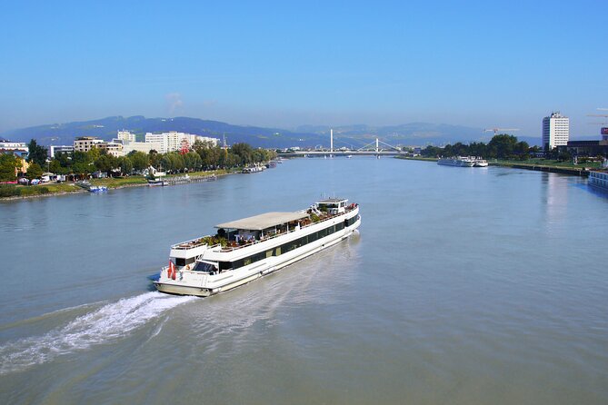 Linz harbour tour by boat - Who Should Consider This Tour?