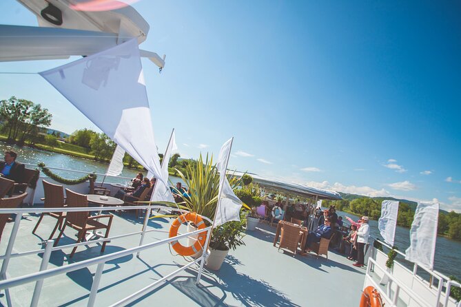 Linz harbour tour by boat - FAQ