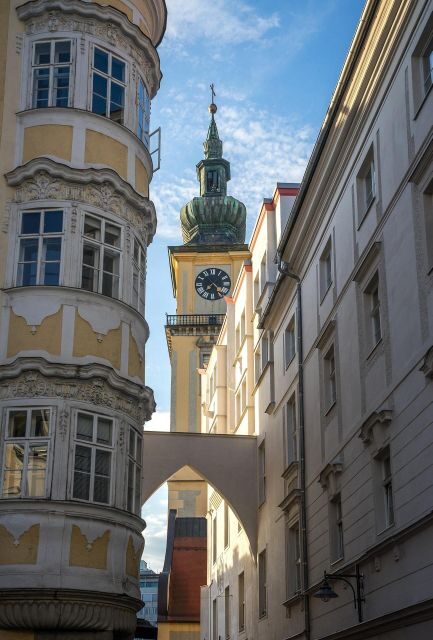 Linz - Private Historic Walking Tour - Exploring Linz’s Historic Heart: What You’ll See and Experience