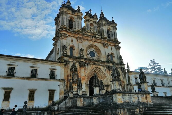 Lisboa to Coimbra, stops in Óbidos, Alcobaça, Batalha and Tomar - Who Should Take This Tour?