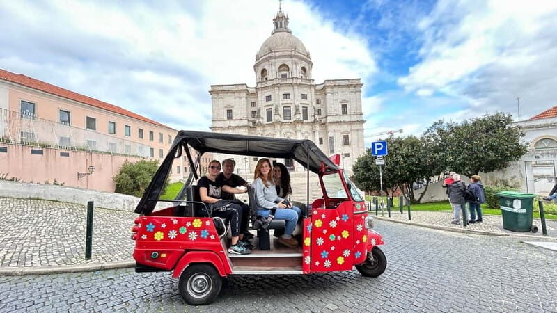 Lisboa: Tuk Tuk ride in Alfama & pick-up you at the hotel. - The Authentic Charm and Practical Details