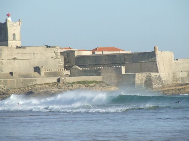 Lisbon: 1.5-Hour Surf Lesson - Key Points