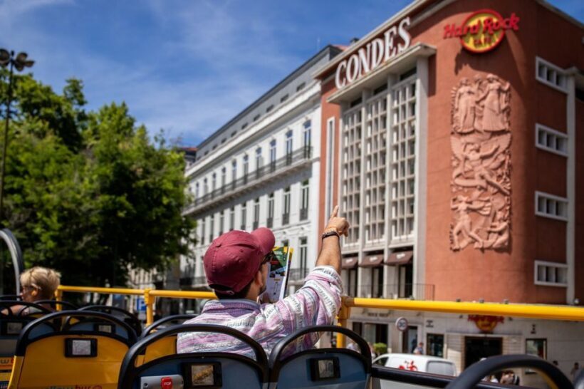 Lisbon: 1-or 2-Day Hop-On Hop-Off Bus Tour - Why a Hop-On Hop-Off Bus Tour Works Well in Lisbon