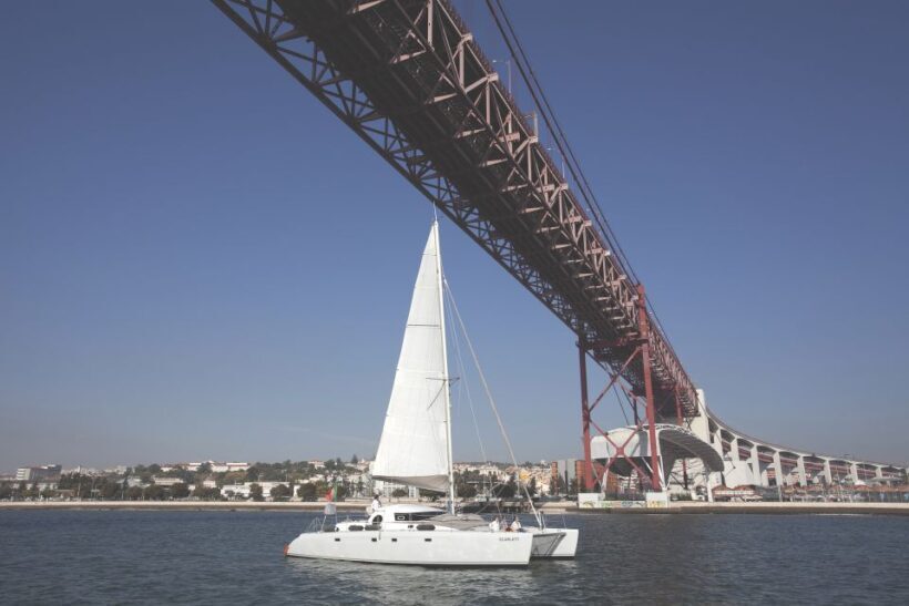 Lisbon 1H Private Tour by SAILBOAT / SAIL or POWER CATAMARAN - A Fresh Perspective on Lisbon: Private Yacht Tour Review