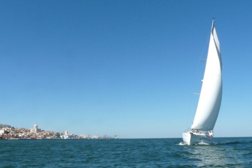 Lisbon 2-Hour Tagus River Sailing Cruise - Starting Point: Doca do Bom Sucesso Marina