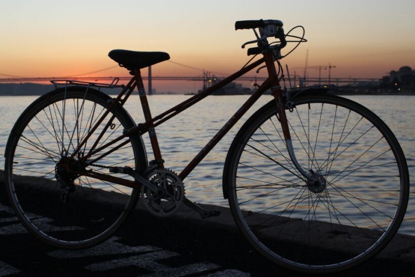 Lisbon: 3-Hour Vintage Bike Tour - Exploring Lisbon by Vintage Bike: An Authentic Ride Through Belém