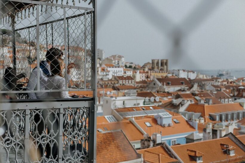 Lisbon: Alfama, Bairro Alto and Downtown Walking Tour - An In-Depth Look at the Tour Experience