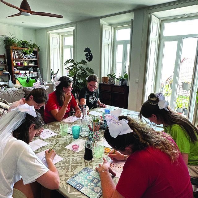 Lisbon: Azulejos' Design Create Your Own Tile Workshop - FAQ