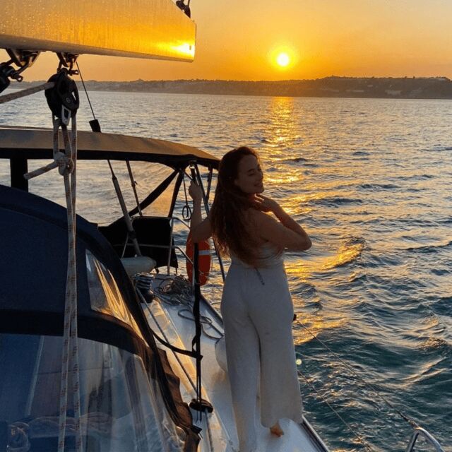 Lisbon: Boat Tour Cruise Vintage or Lux Sailboat w/ Drinks - Who Will Love This Tour?