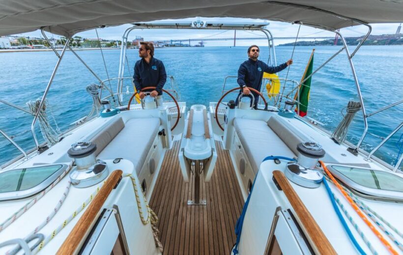 Lisbon: Boat Tour - the most Comfortable Sailboat - Included Services and Extras