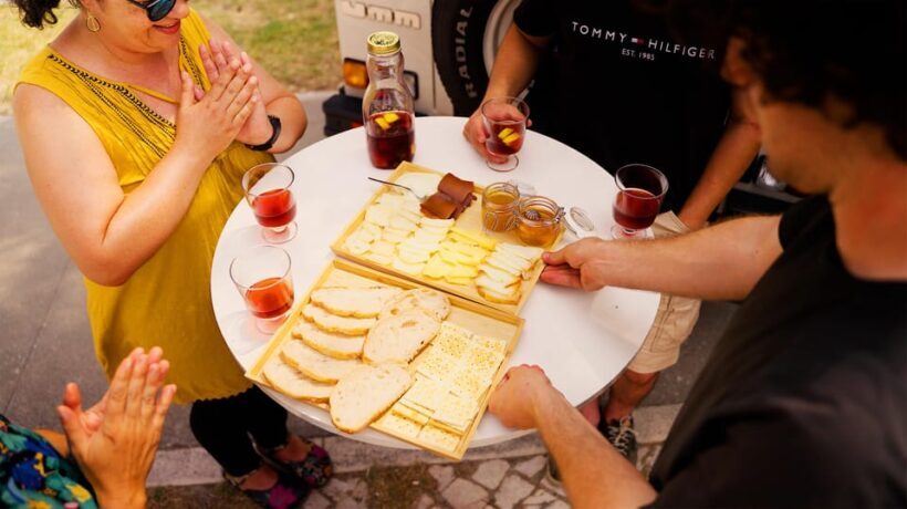 LISBON BY NIGHT in a Vintage Jeep with FOOD & DRINK Tastings - Authentic Experiences and Genuine Feedback