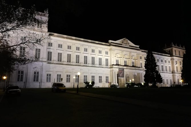 Lisbon by Night up to 6 People, Private Tour - Discover Lisbon by Night