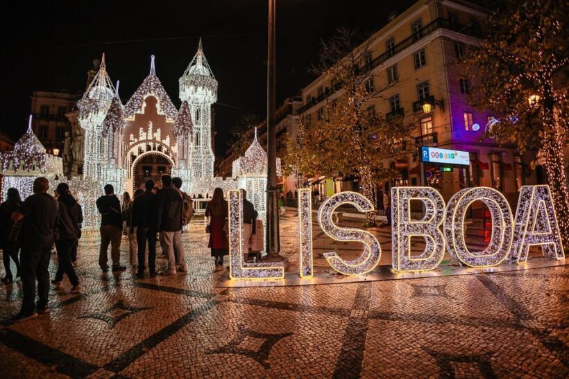 Lisbon: Christmas Flexible Walking Tour - Exploring Lisbon’s Christmas Lights and Landmarks