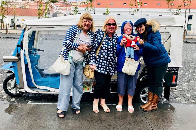 Lisbon City Tour by Tuk Tuk - Scenic Viewpoints and Photo Opportunities