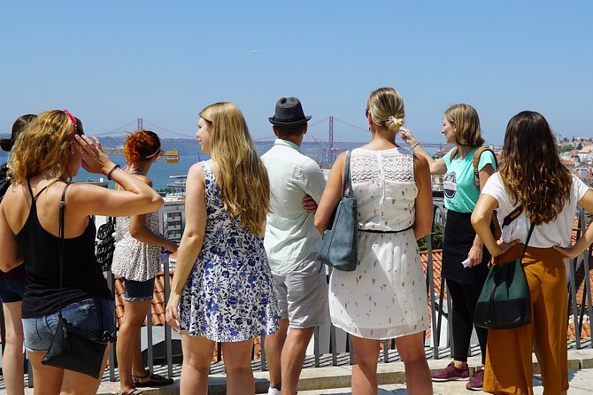 Lisbon City Tour on History, Culture and Current Topics - Navigating the Vibrant Neighborhoods