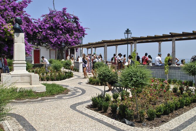 Lisbon City Tour on History, Culture and Current Topics - Indulging in Local Culinary Delights