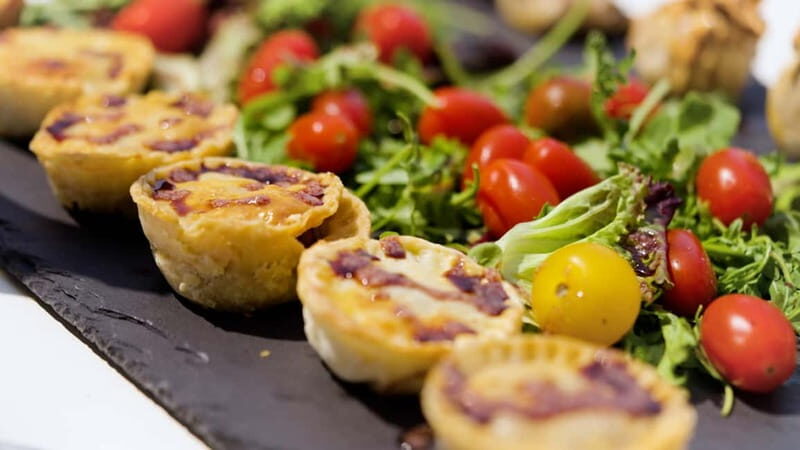 LISBON DAILY TOUR in a Vintage Jeep with FOOD&DRINK Tastings - Key Points