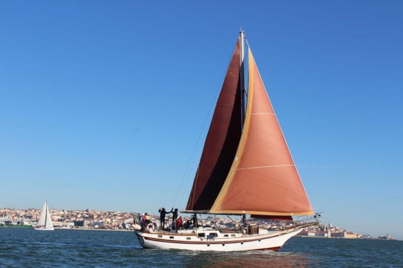 Lisbon: Daylight or Sunset on a Vintage Sailboat - Lisbon: Daylight or Sunset on a Vintage Sailboat – A Practical Guide