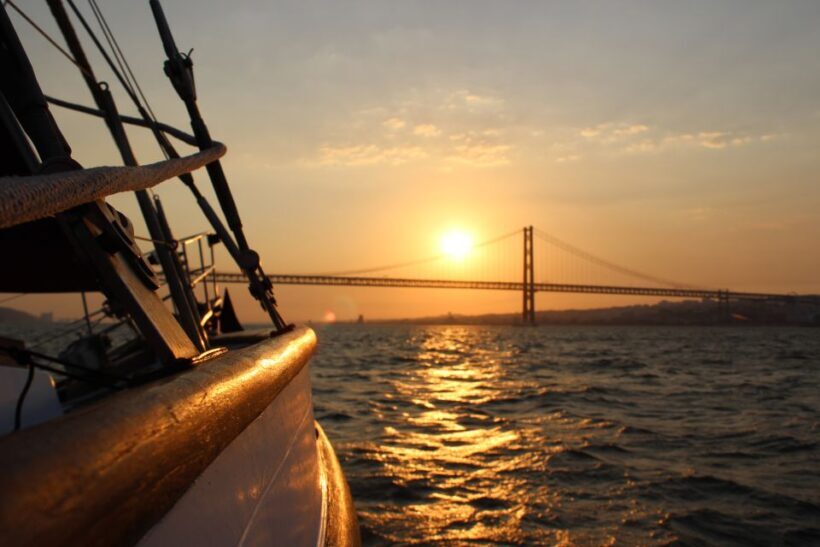 Lisbon: Daylight or Sunset on a Vintage Sailboat - FAQ