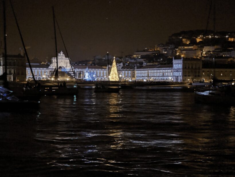 Lisbon: Dazzling New Year's Private Boat Tour (2h) - The Price and Its Value