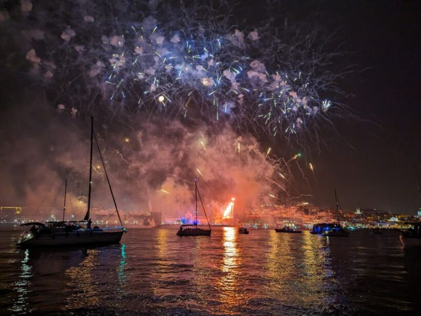 Lisbon: Dazzling New Year's Private Boat Tour (2h) - FAQ