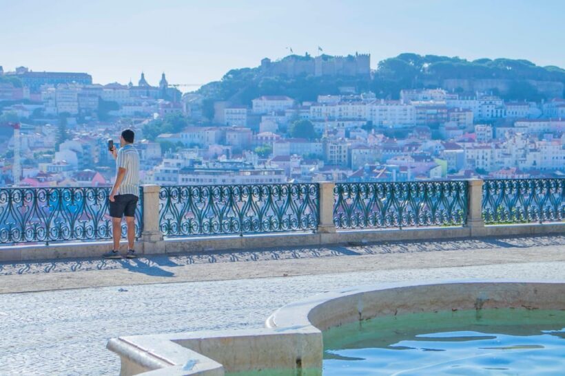 Lisbon: Early Morning TukTuk Tour - hotel/cruise ship pickup - FAQs