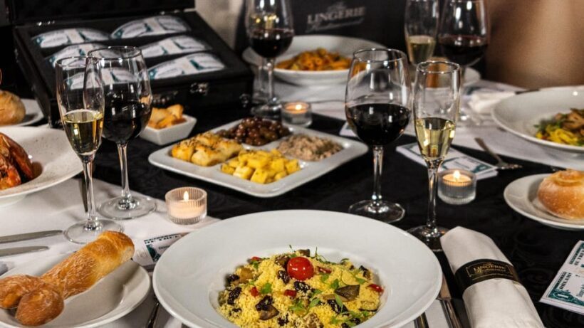 Lisbon: Erotic Cabaret Show and Dinner - Authenticity and the Visitor Experience