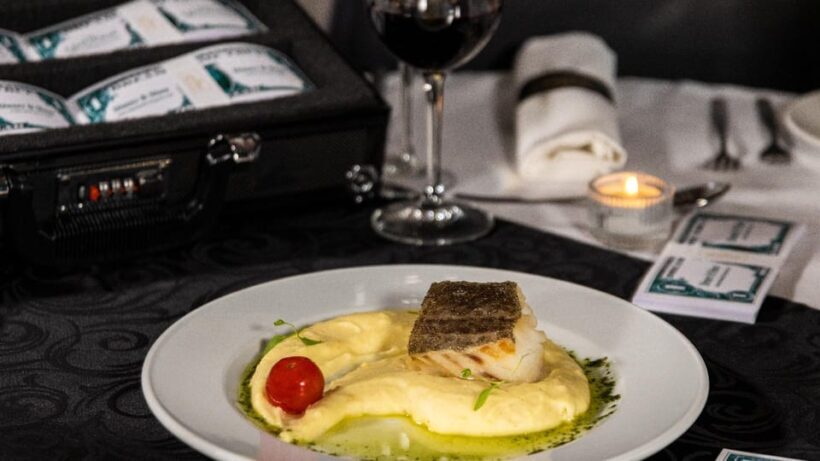 Lisbon: Erotic Cabaret Show and Dinner - The Sum Up