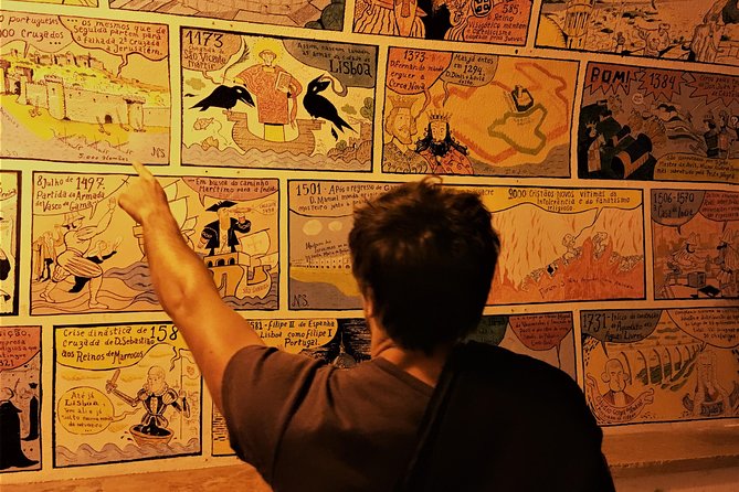 Lisbon Fado Experience: Walking Tour, Dinner and Live Music Show - Live Performances by Fado Singers