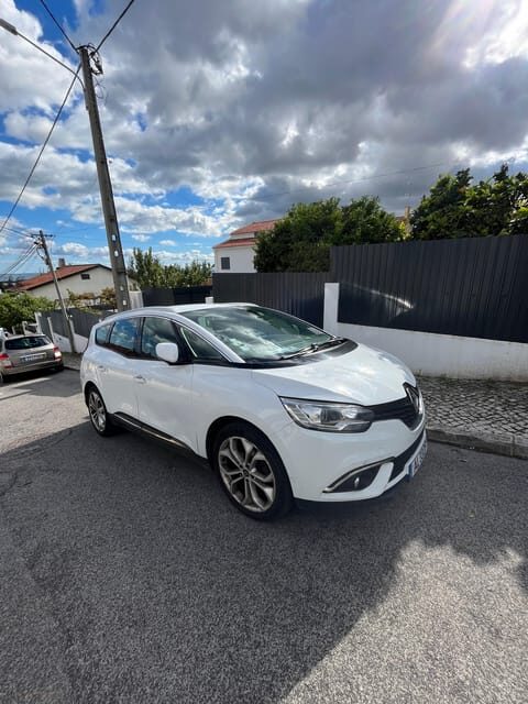 Lisbon: Fátima Day Tour with Private Car - Who Is This Tour Best Suited For?