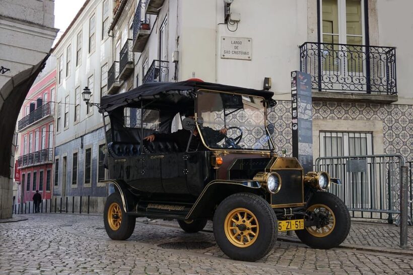 Lisbon: Food and Wine Tasting 4-Hours Tuk Tuk Tour - What’s Included and What’s Not
