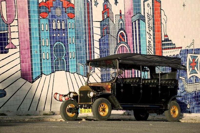 Lisbon: Food and Wine Tasting 4-Hours Tuk Tuk Tour - The Sum Up