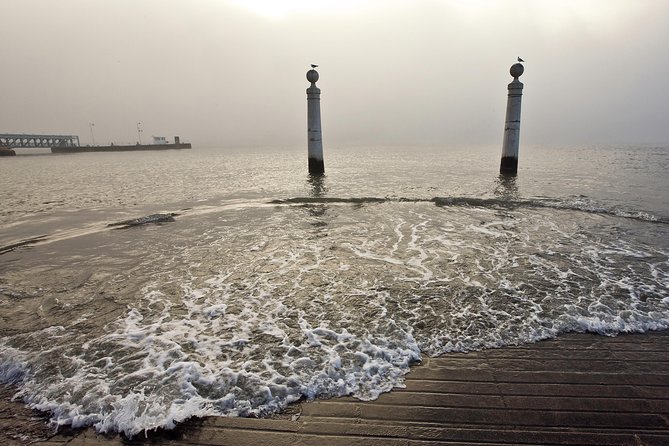 Lisbon From the 1755 Tsunami to the Age of Tourism - Private walking tour - Analyzing the Value