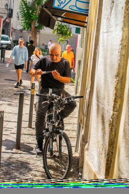 Lisbon: Full-Day Guided Tour with Alfama and Baixa Districts - Key Points