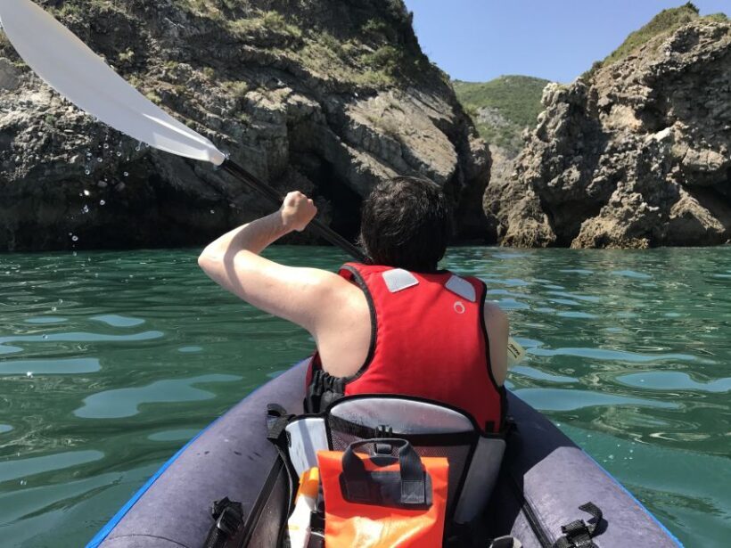 Lisbon: Full-Day Sesimbra Kayak Tour with Picnic - Who Should Consider This Tour?