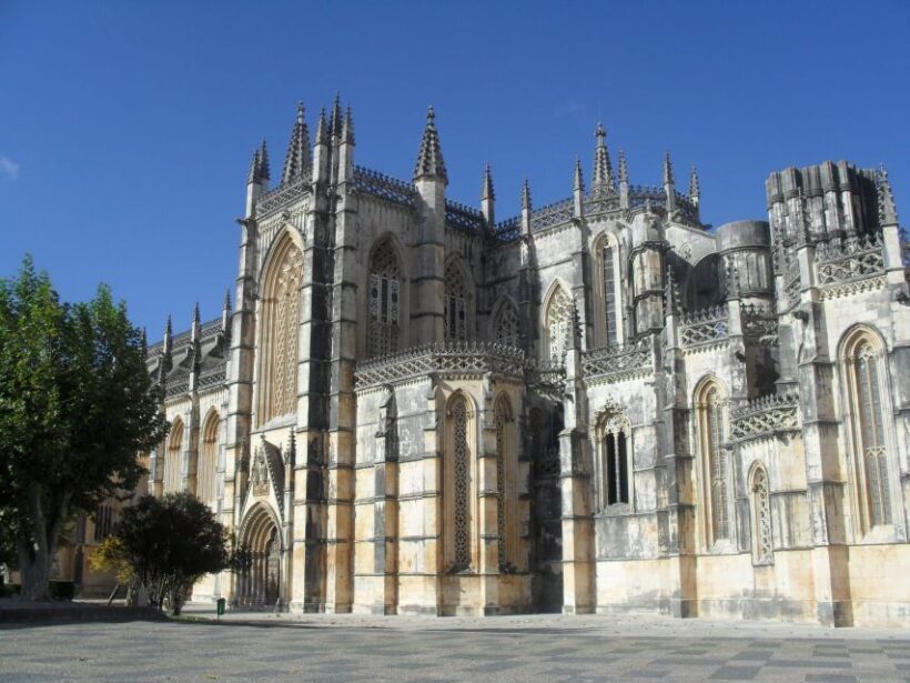 Lisbon: Full-Day Tour of Fátima, Batalha, Nazaré, and Óbidos - Exploring the Highlights