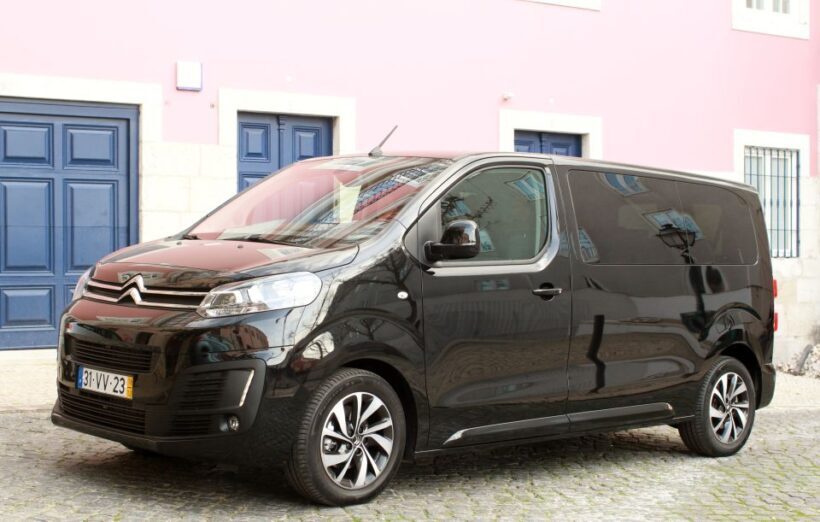 Lisbon: Full Day Tour to Fátima, Batalha, Nazaré and Óbidos - A Well-Balanced Day of Discoveries