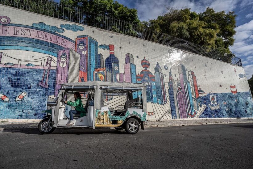 Lisbon: Guided Tuk-Tuk Tour Along the Historic Tram Line 28 - Key Points
