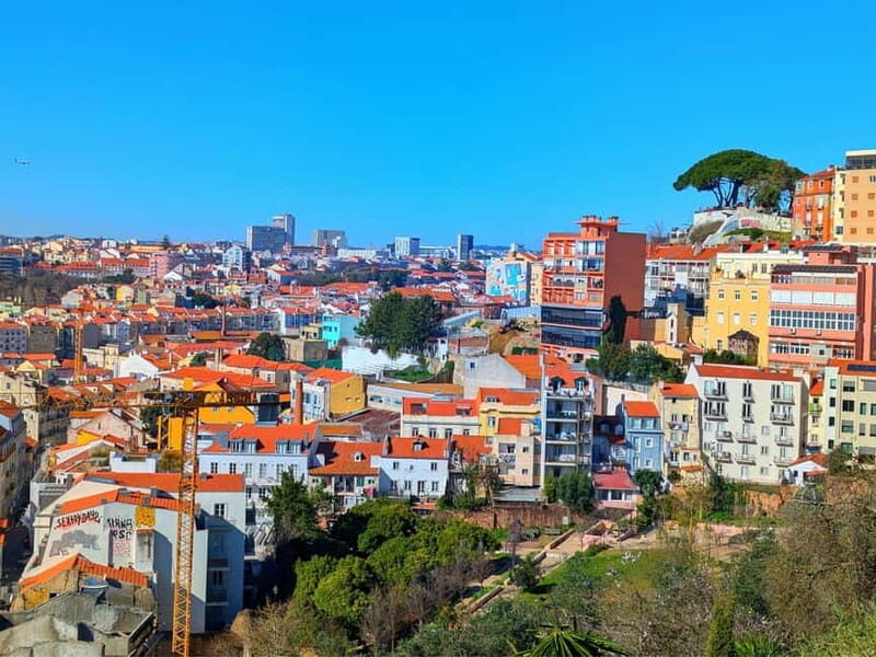 Lisbon: Guided Tuk-Tuk Tour - Key Points