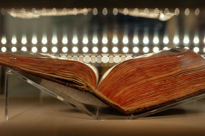 Lisbon Gulbenkian Museum & City PRIVATE TOUR With PRIVATE Guide - Highlights of the Gulbenkian Museum