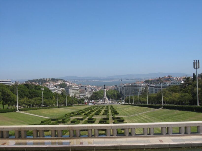 Lisbon Half-Day or Full-Day Small-Group Guided Tour - Analyzing the Value