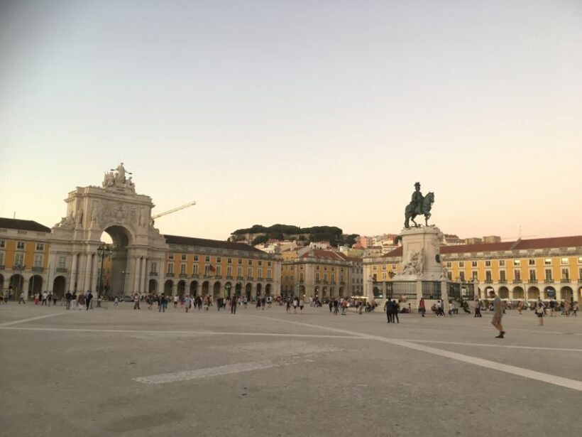 Lisbon: Hills, Alfama, and Mouraria Tour by Electric Bike - Authentic Experiences and the Real Lisbon